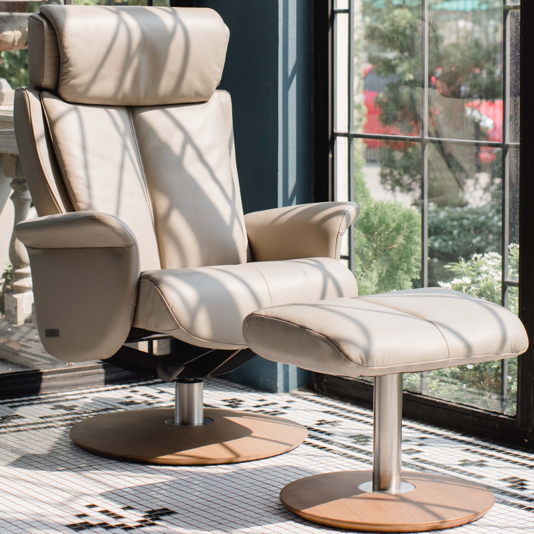 Lexus Pushback Recliner – Caesars