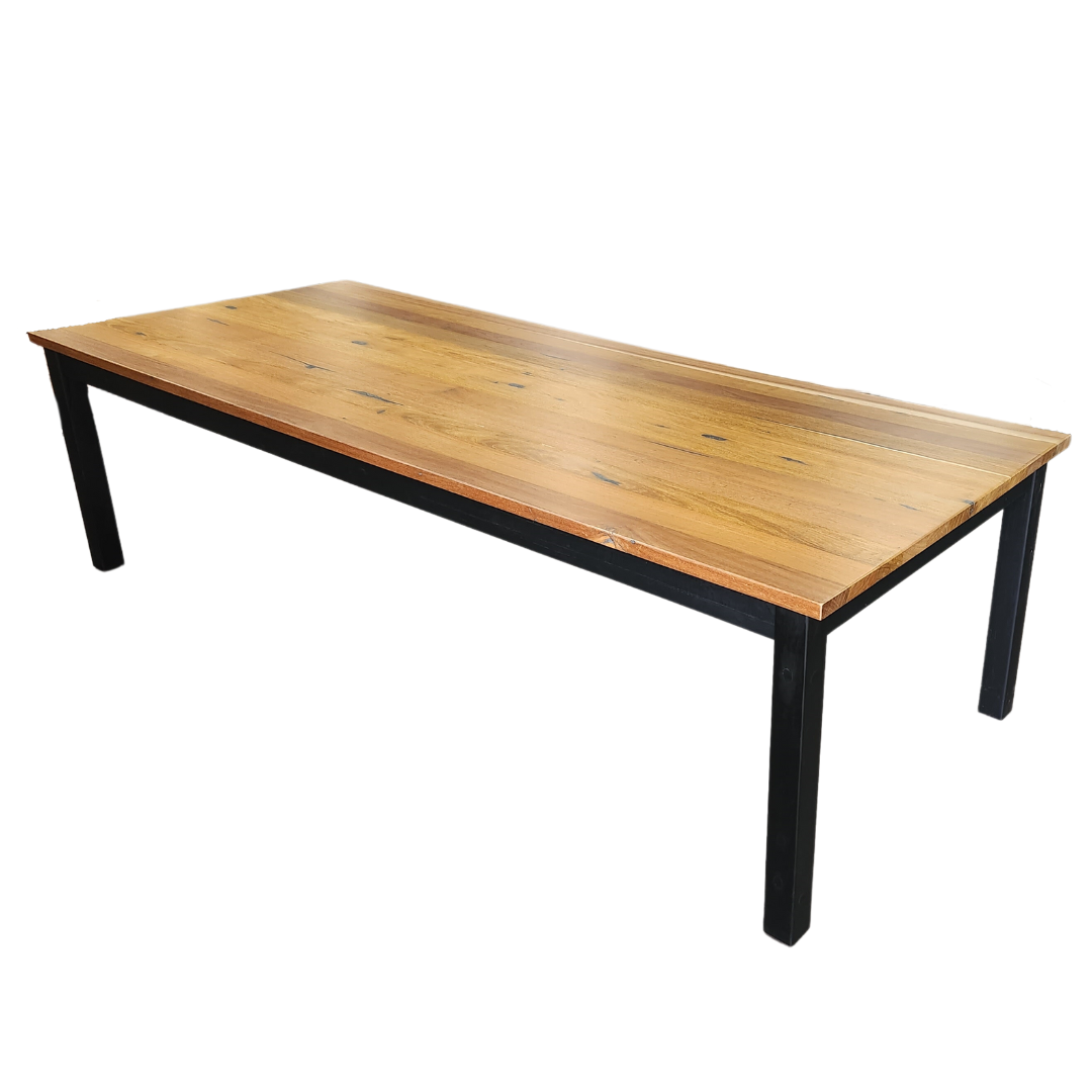 Brighton Dining Table – Caesars